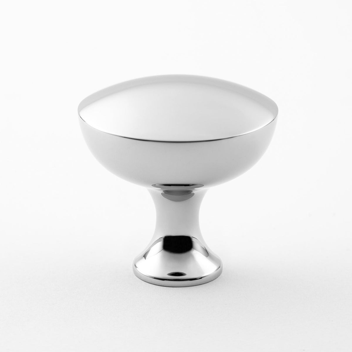 3703, Knob - 1-1/2", Classic Brass Park Lane Collection – FineKnobs.com